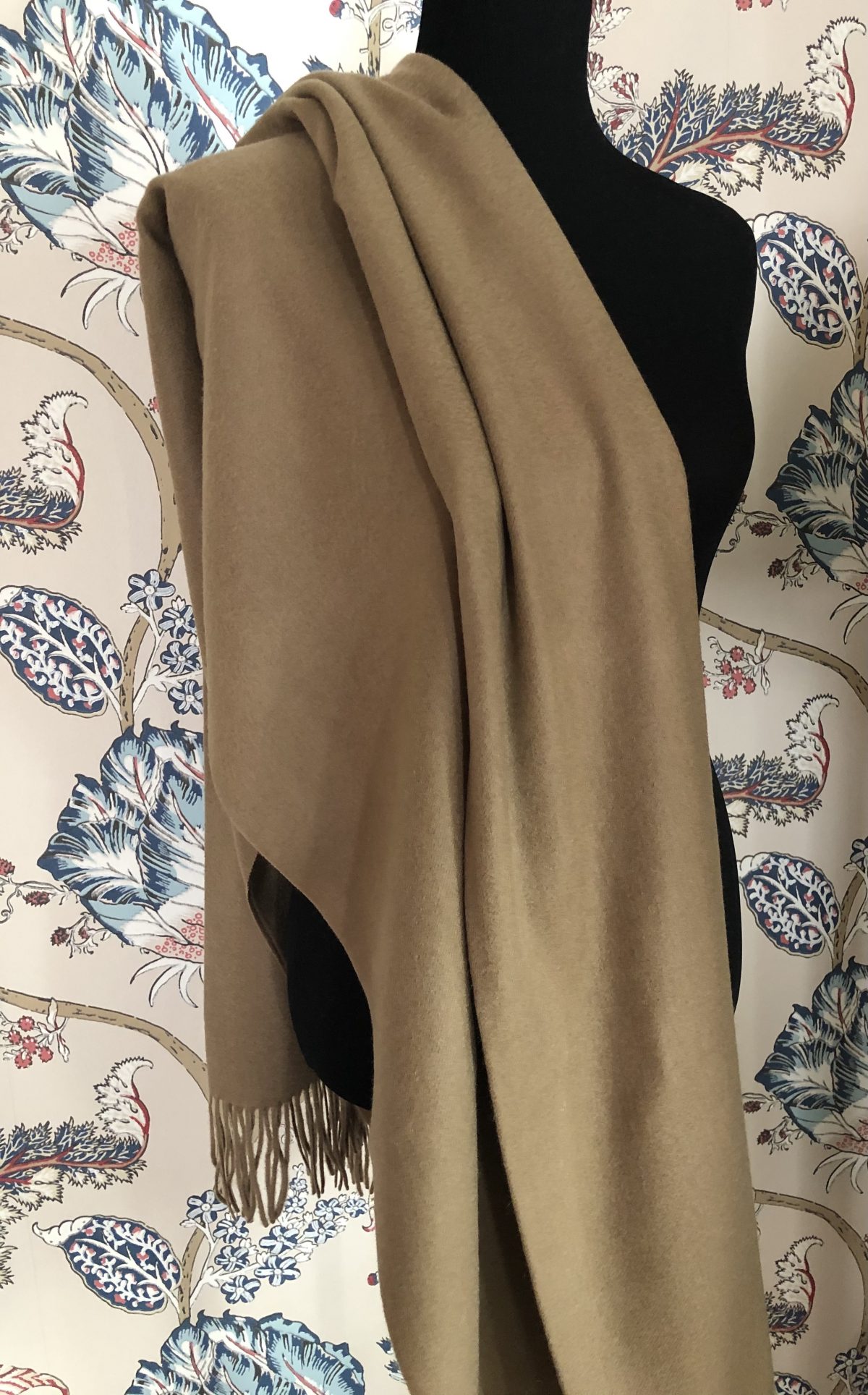 Cashmere Luxury Travel Wrap - Cashmere & Pearls